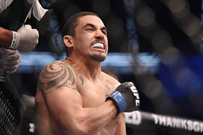 UFC 290: Robert Whittaker Explains the Emotional Meaning Behind Tapping ...